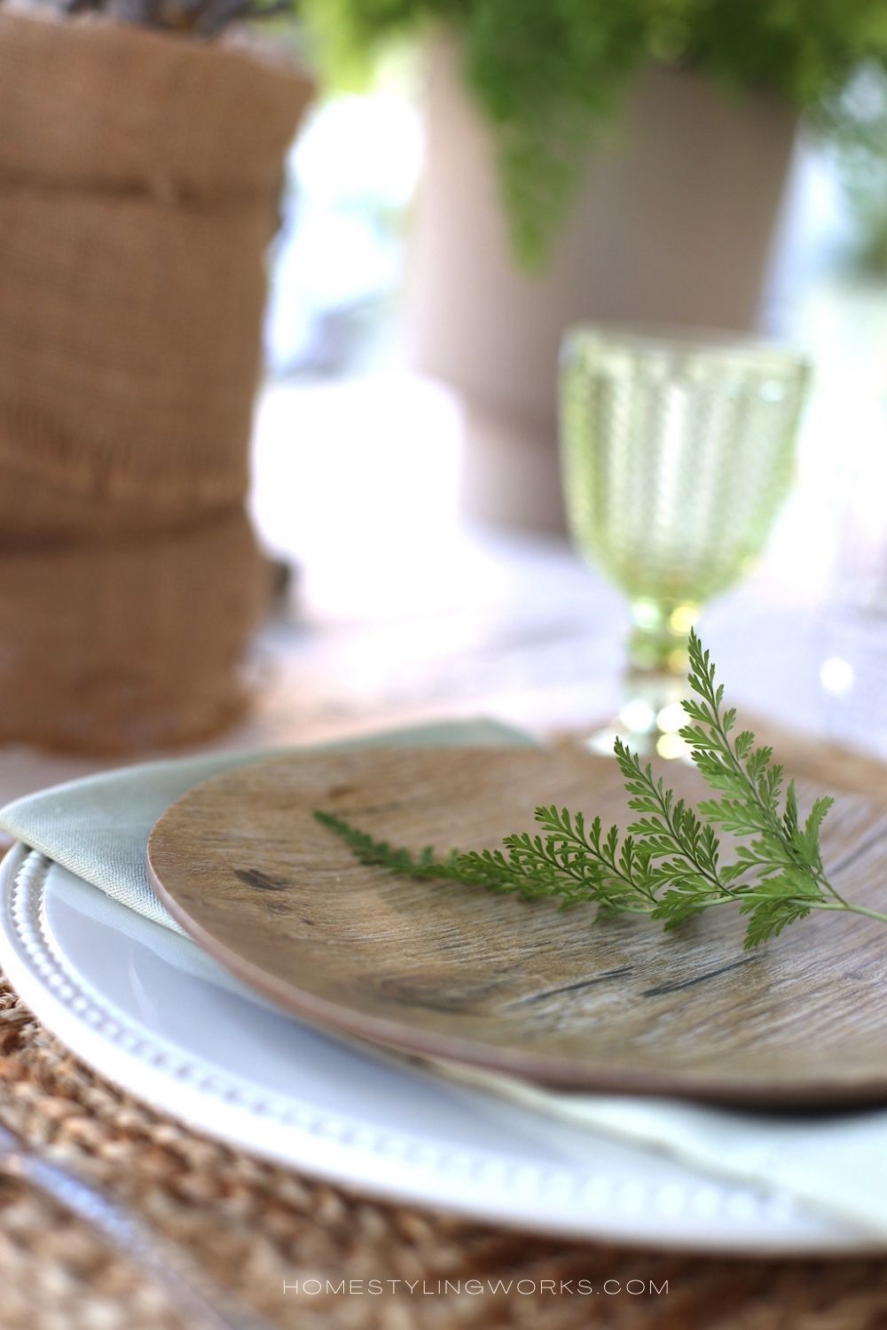 A BEAUTIFUL, WOODLAND-INSPIRED TABLE FOR ENTERTAINING - Home Styling Works