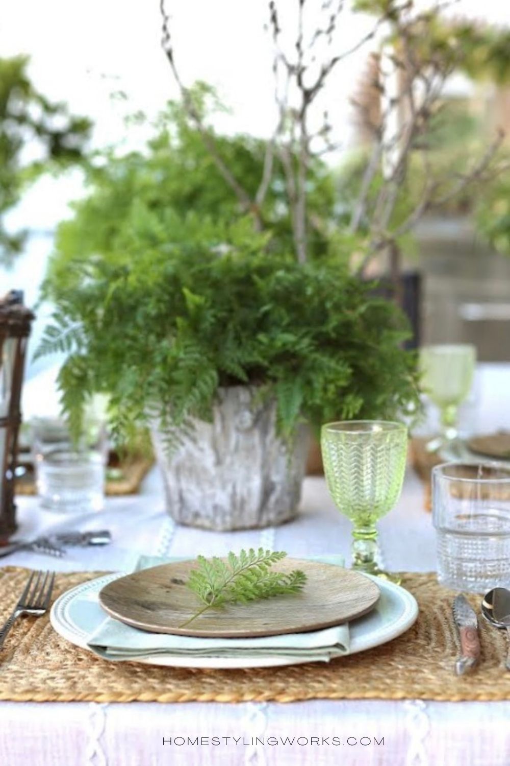 A BEAUTIFUL, WOODLAND-INSPIRED TABLE FOR ENTERTAINING - Home Styling Works